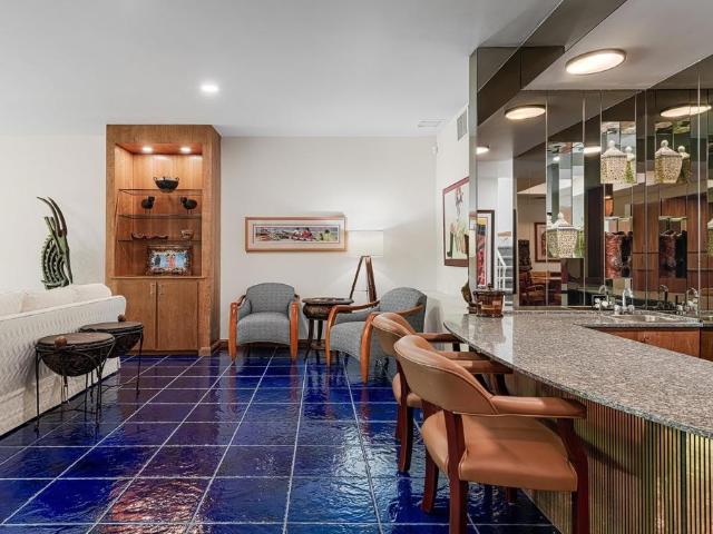 572 W Arenas Road 2
