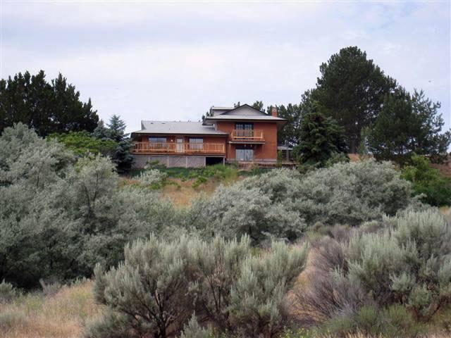 5735 N Willow Creek Rd, Eagle, ID 83616