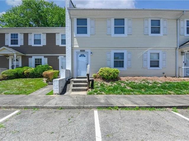 5735 Bramblegate Rd Unit E, Greensboro, NC 27409
