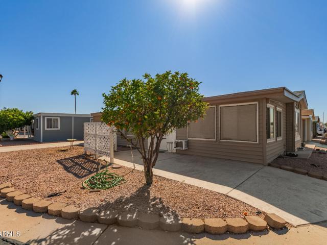 5735 e mcdowell road e # 213