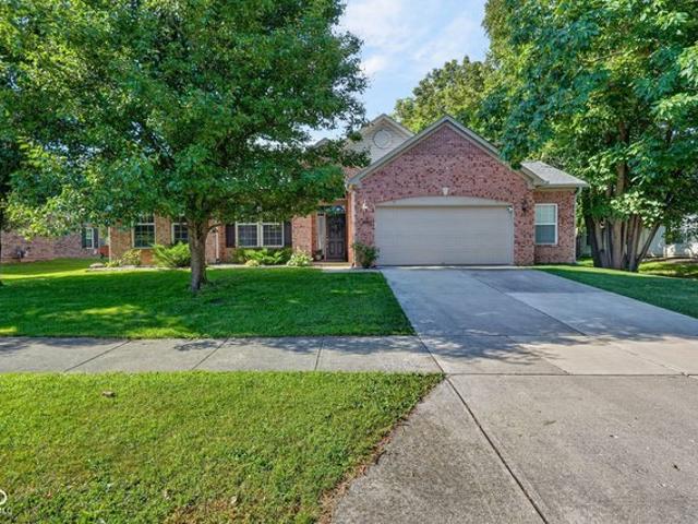 5735 W Port Dr, McCordsville, IN 46055