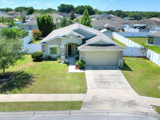 5736 Fischer Dr, Lakeland, FL 33812