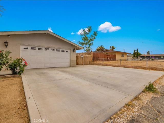 57373 Pueblo Trail