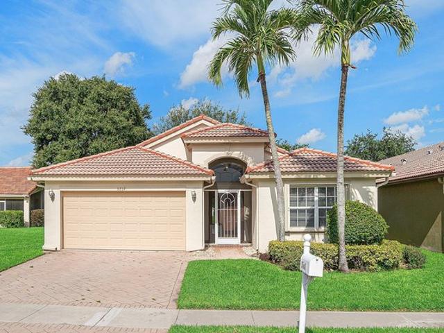 5737 Royal Club Dr, Boynton Beach, FL 33437
