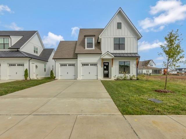 5738 Lennis Ln, Murfreesboro, TN 37129