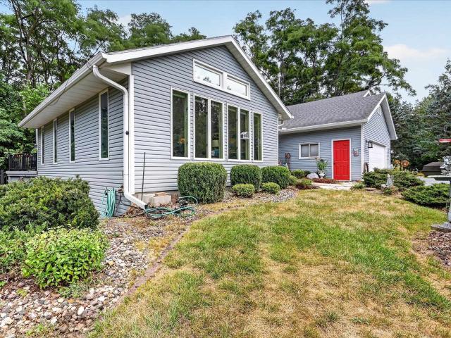 5738 S Splendor Valley Drive