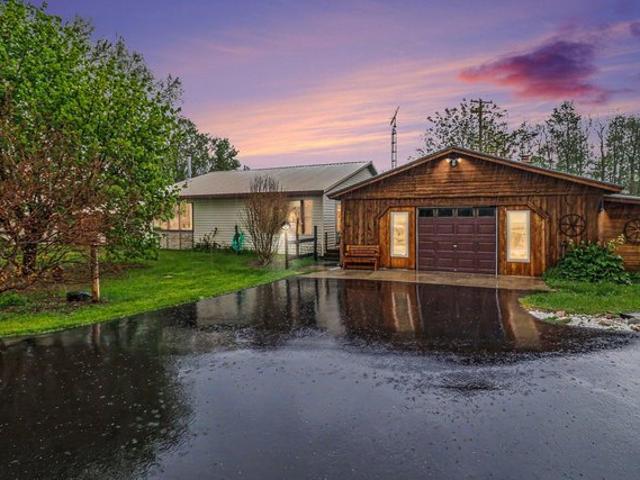 5739 Benzie Hwy, Benzonia, MI 49616