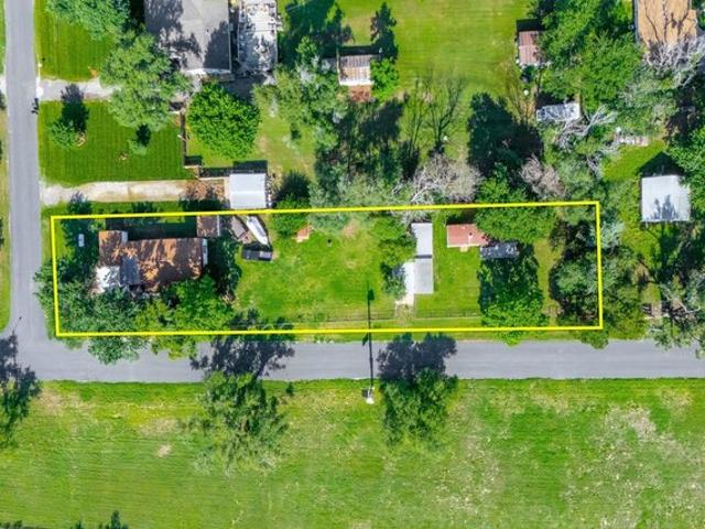 5739 S Washington Ave, Wichita, KS 67216