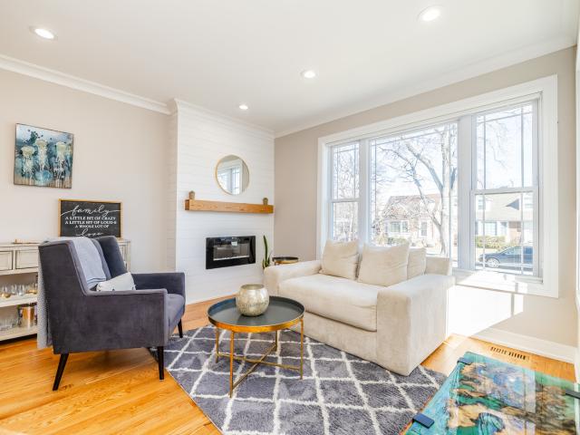 5739 W Grover St, Chicago, IL 60630 | MLS #12624 | Compass