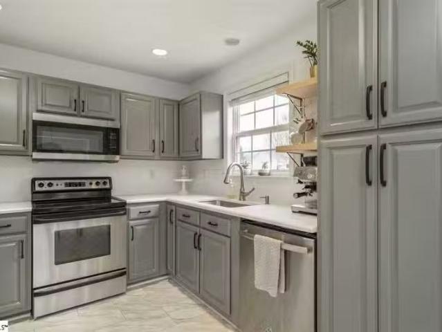 57309150 106 Stonington Way
