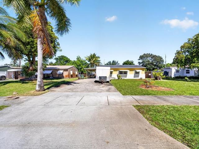 5730 NE 6th Ter, Oakland Park, FL 33334