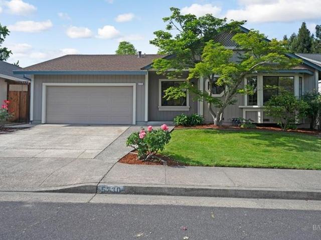 5730 Corbett Cir, Santa Rosa, CA 95403