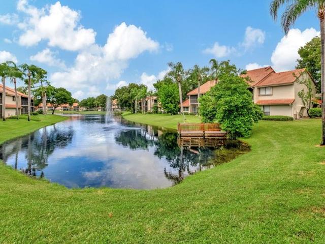 5731 Coach House Cir Apt A, Boca Raton, FL 33486
