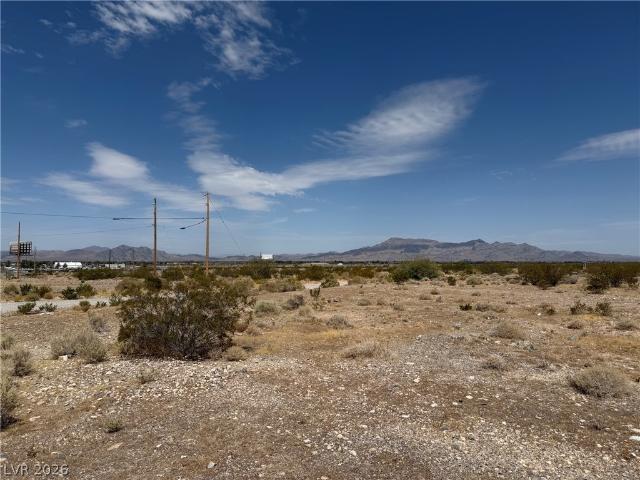 5731 E Gamebird Road