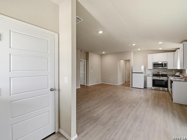 5731 Falcon Point