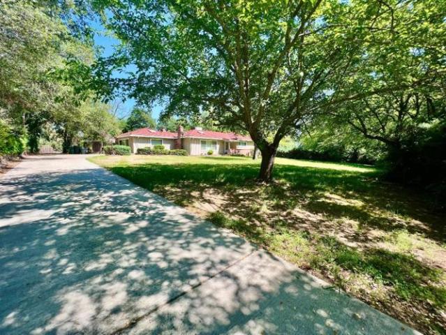 5731 Hoffman Ln, Fair Oaks, CA 95628