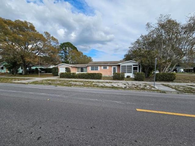 5731 17th Ave S, Gulfport, FL 33707
