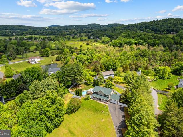 5732 Pond View Lane