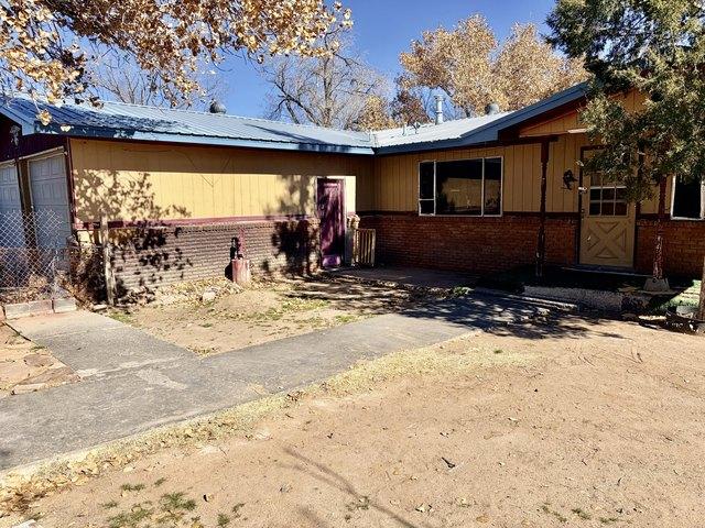 5732 Wood Rd SW, Albuquerque, NM 87105