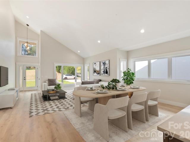 5733 Selkirk Drive