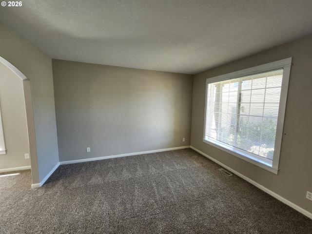 573 E 13TH PL