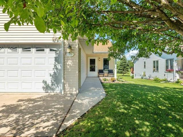 573 N Wisconsin St, Berlin, WI 54923