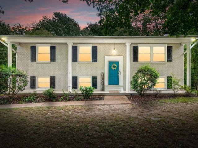 573 Rosehill Dr, Clarksville, TN 37042