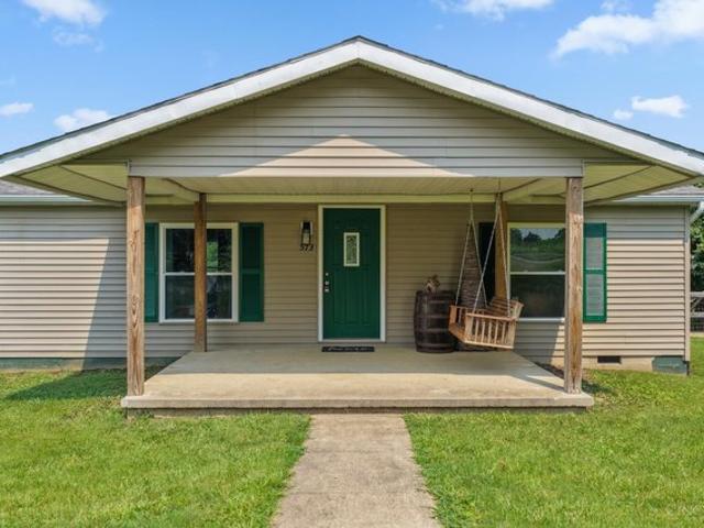 573 Wagner Rd, Franklin Township, OH 45120