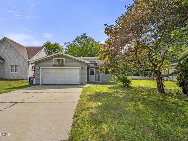 5744 Roan Rd, Sylvania, OH 43560