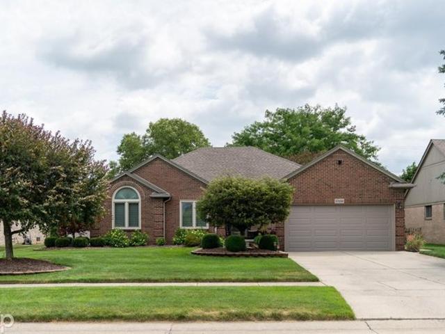 57450 Ruby Ln, Washington Township, MI 48094