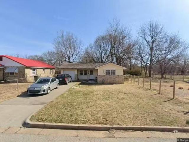 57455863 2013 N Quaker Ave