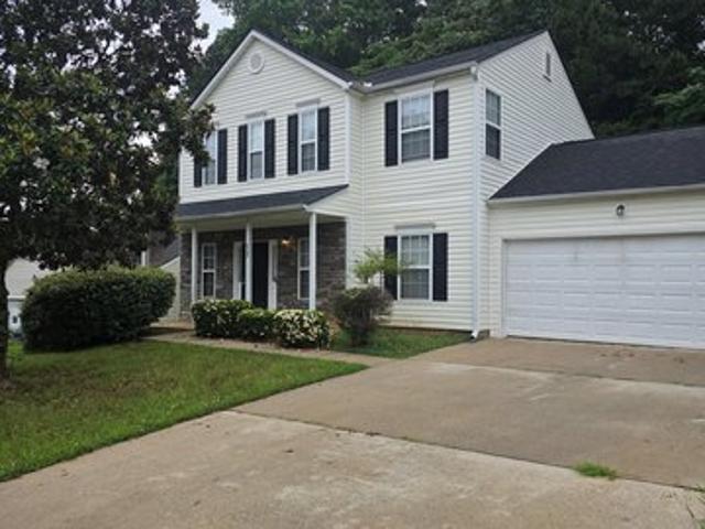 5745 Old Carriage Dr, Atlanta, GA 30349