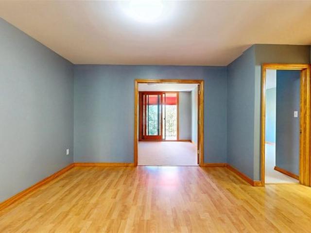 5745 74th St Apt 302, Middle Village, NY 11379