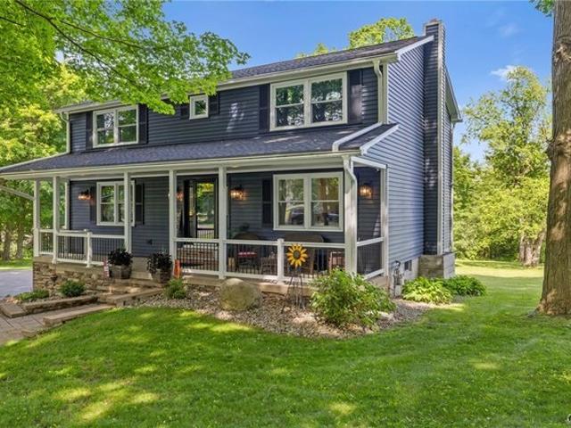5746 Scenic Dr, Camillus, NY 13031