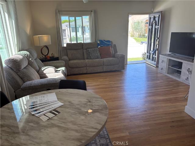 5746 Zelzah Ave, Encino, CA 91316 | MLS #SR26048