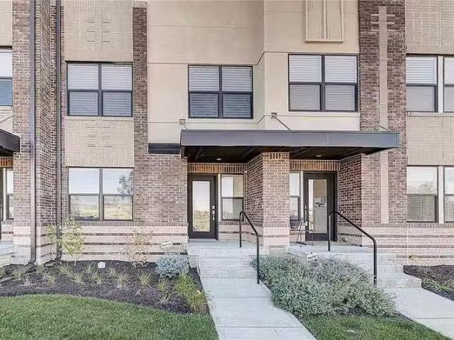 57478474 2579 Filson St