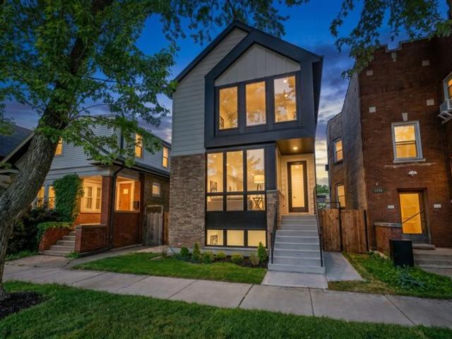 5747 N Maplewood Ave, Chicago, IL 60659