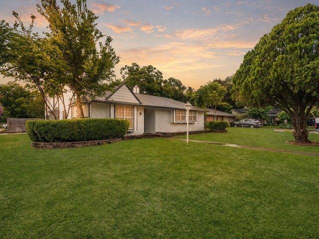 5747 Fontenelle Dr, Houston, TX 77035