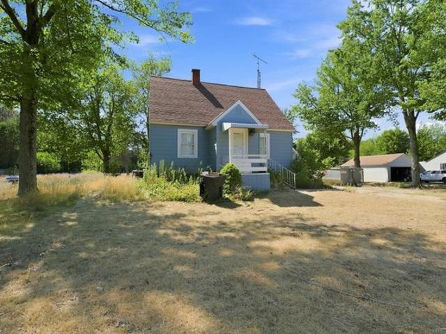 5747 S Sheridan Rd, Muskegon, MI 49444