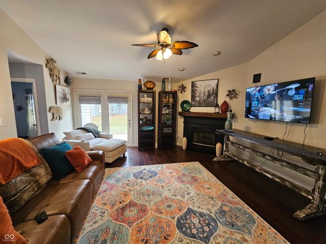 5747 Spring Oaks Way, Indianapolis, IN 46237 | MLS #22084
