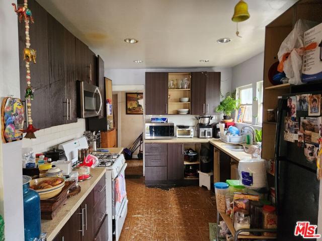 5747 3rd Ave, Los Angeles, CA 90043 | MLS #25627 | Compass