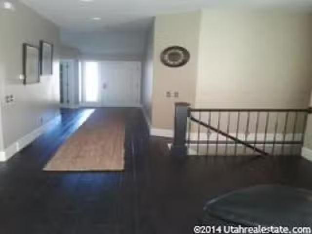 57485233 1336 E Vista Valley Dr