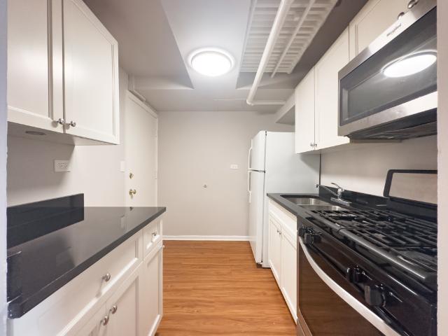 5748 N Winthrop Avenue # 001