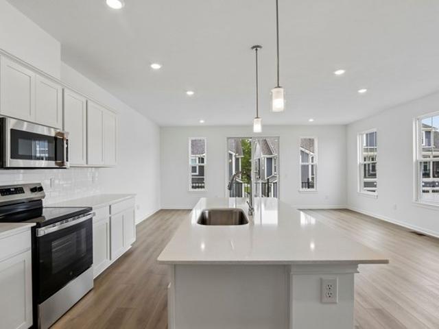 5748 Arcade Blvd, McCordsville, IN 46055