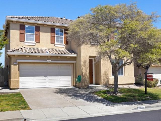 5749 Oakmont Dr, Richmond, CA 94806