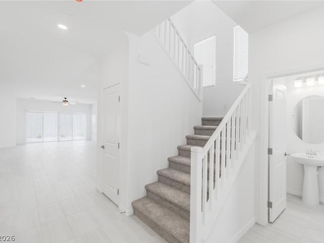 5749 Tioga Way