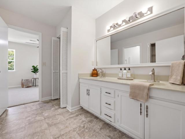5749 3 Oaks Dr, Raleigh, NC 27612 | MLS #10163