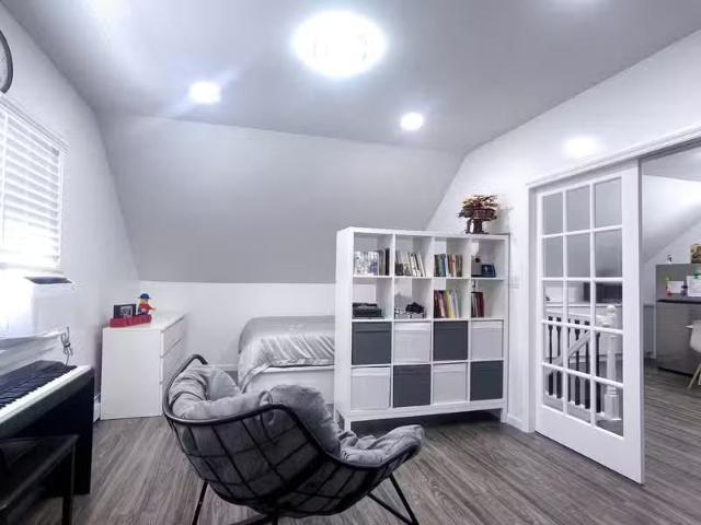 57409762 373 Ross Avenue 2f