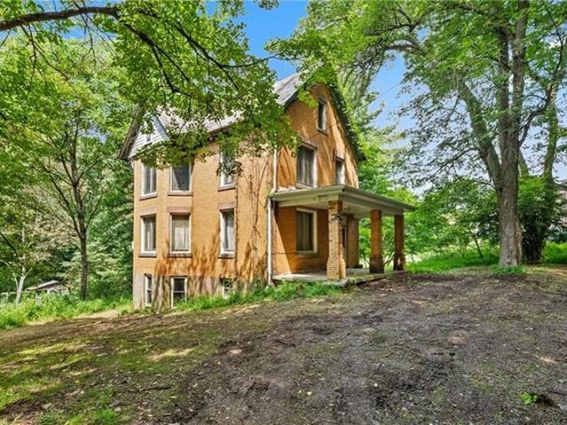 5740 Mamont Rd, Murrysville, PA 15668