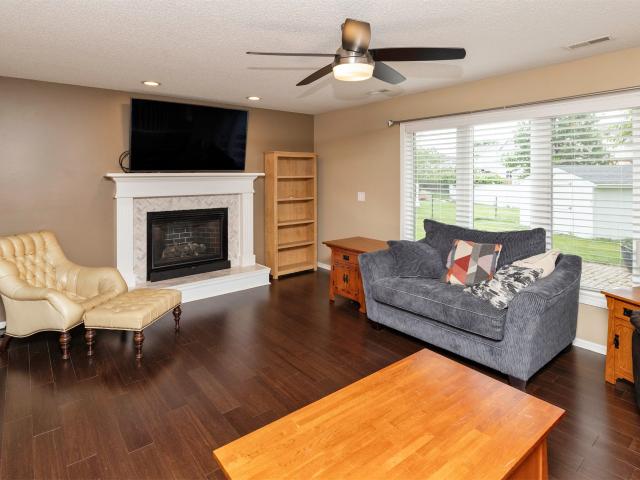 5740 NW 92nd Court